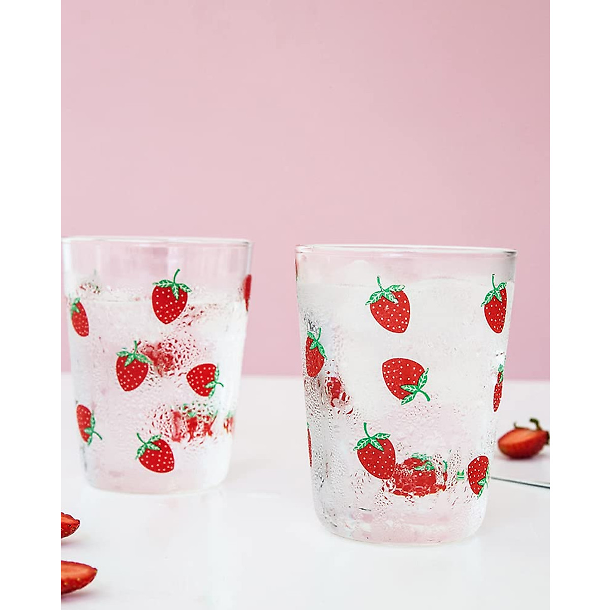 Sizikato Set of 2 Clear Glass Tumbler, 11 Oz Iced Tea Glass, Cute Strawberry Pattern