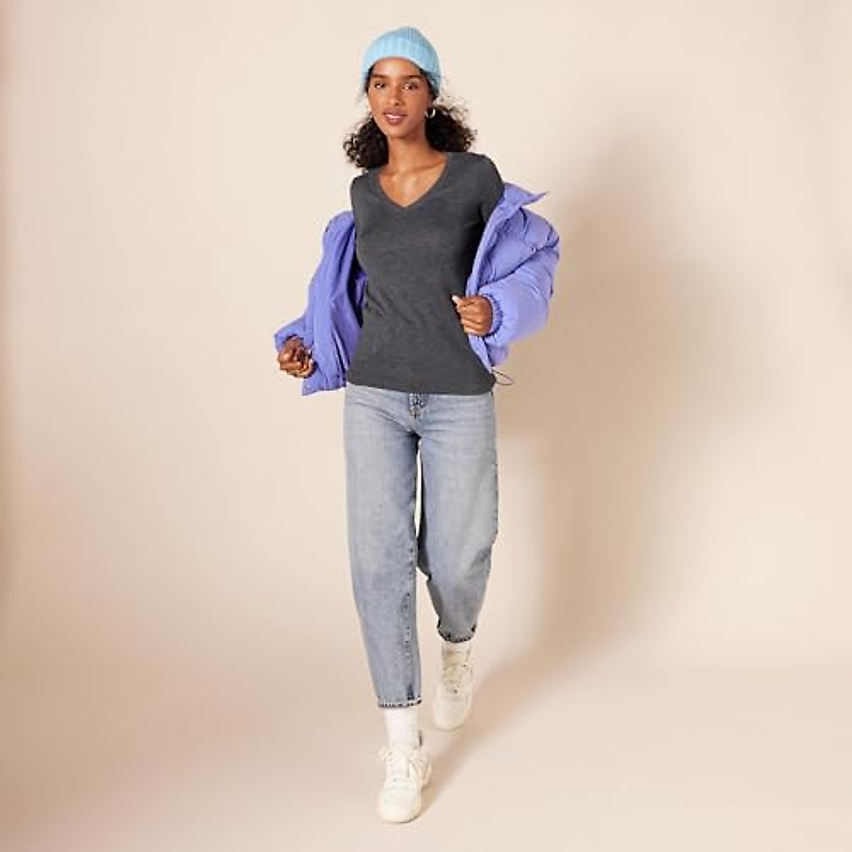 Amazon Essentials Women's Classic-Fit Lightweight Long-Sleeve V-Neck Sweater (Available in Plus Size), Charcoal Heather, X-Large