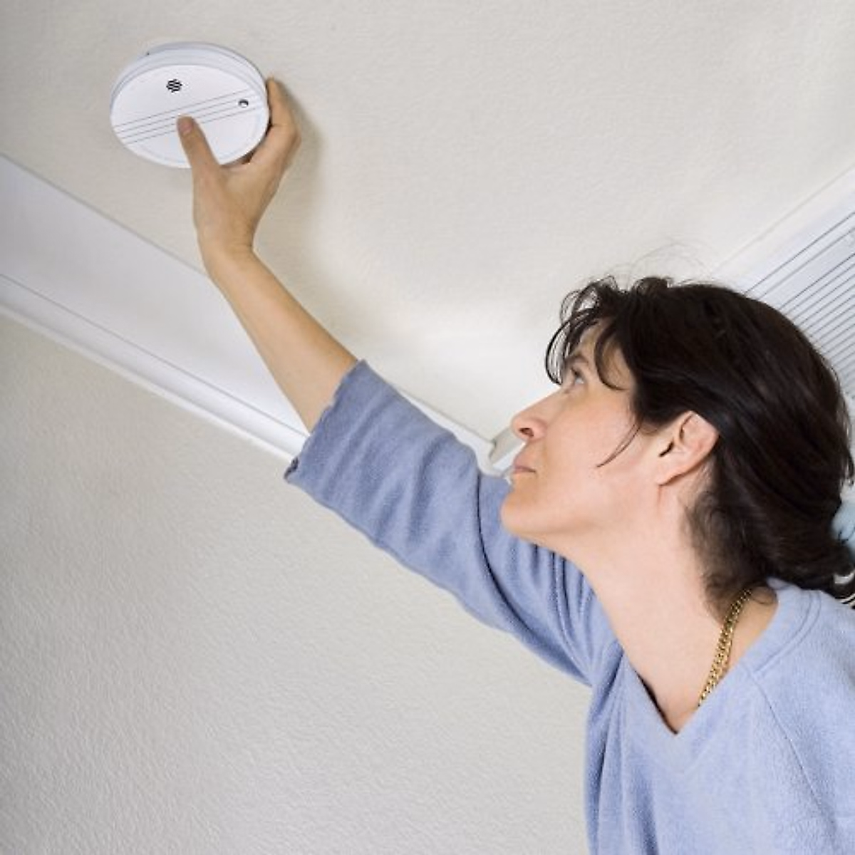 Kidde Premium Smoke Detector, Battery-Operated Smoke Alarm with Hush Feature, 9V Battery Included & Smoke Detector, Battery Powered with Test Button