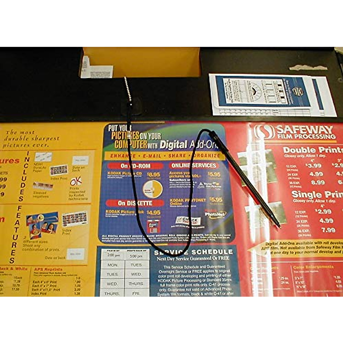 THE ORIGINAL PEN LEASH - COUNTER PEN WITH 36" PARACORD LEASH - SINCE 1989