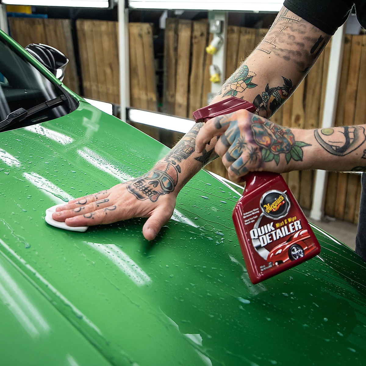 Meguiar's G1116EU Quik Clay Bar Starter Kit with 80g of clay and 473ml Detailer to safely remove surface bonded contaminants such as tar, tree sap, overspray and industrial fallout