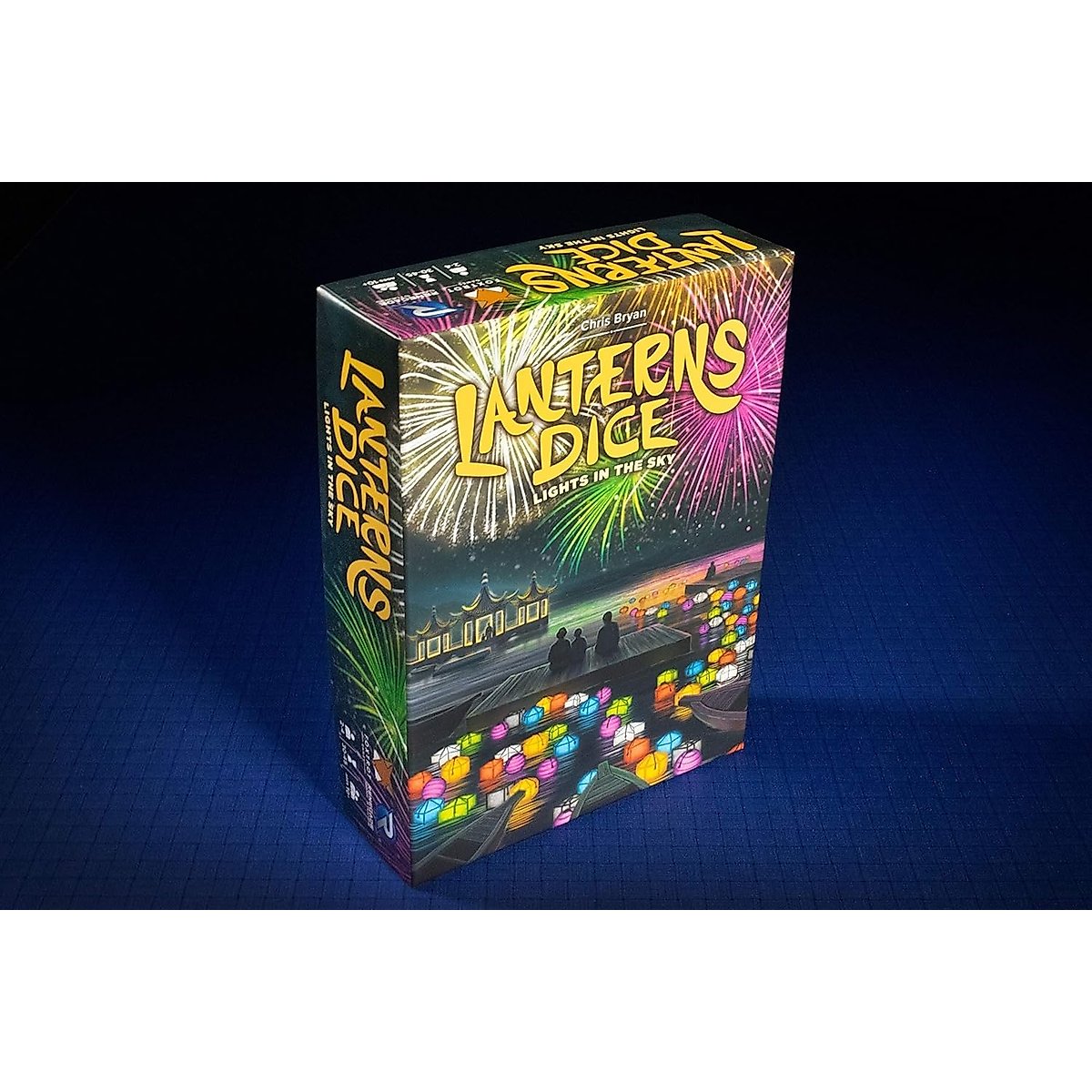 Lanterns Dice - Lights in The Sky, Card Dice Board Game 2-4 Players, 30-45 Min, Ages 10 and Up, Decorate The Palace Lake with Floating Lanterns to Impress The Emperor, Score Points for Best Festival