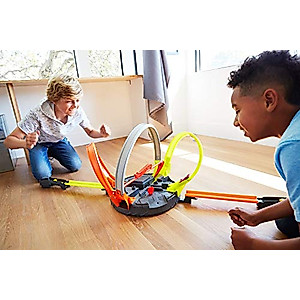 Hot Wheels Roto Revolution Track Set, multi color (FDF26)