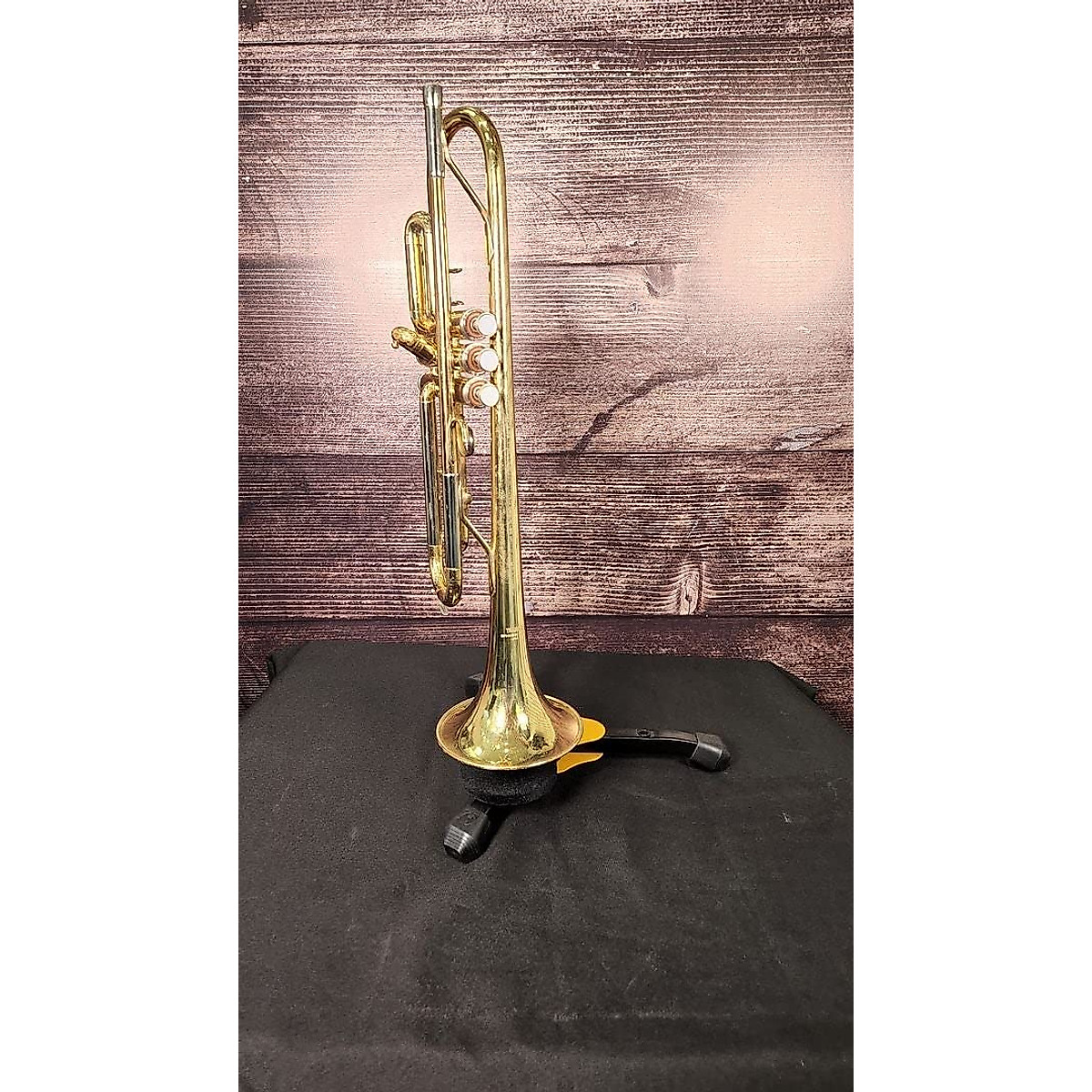 Yamaha YTR-2330 Student Bb Trumpet - Gold Lacquer