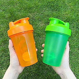 ANNAKIKI Shaker Bottle Protein Shakes and 16-Ounce/400ML Shaker Bottle with Wire Whisk Balls,Free of BPA plastic (Orange+Green(2PCS))