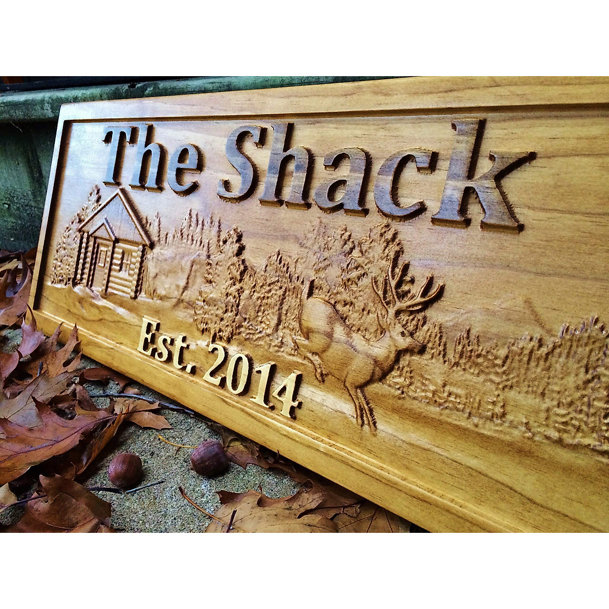 Personalized Rustic Cabin Sign - Unique Wood Décor