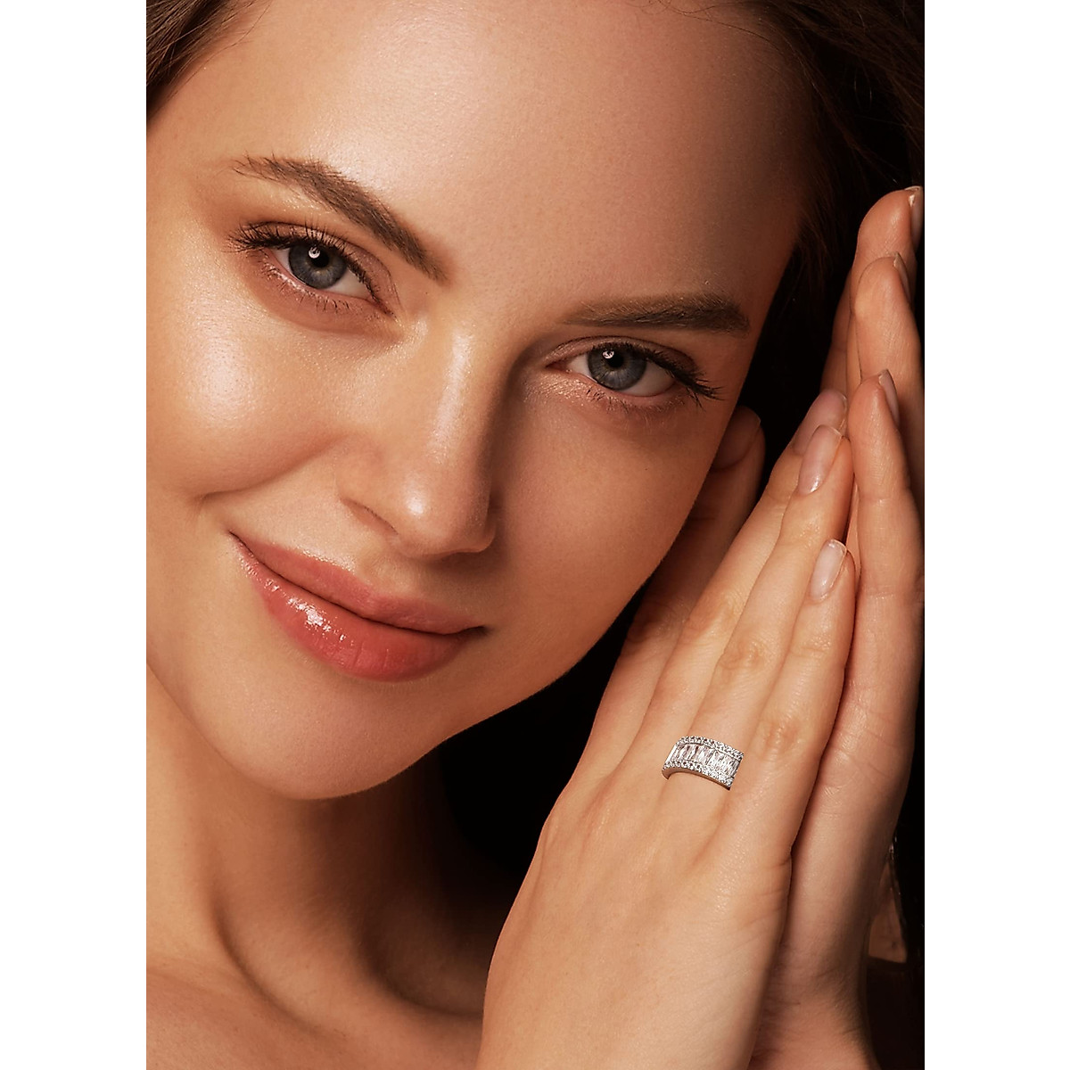 Beutirer 18K Gold Plated Rings for Women, 3-Row 5A Cubic Zirconia Ring Baguette Band Engagement Eternity Rings for Teen Girls Birthday Valentine's Day Anniversary Wedding Rings Size 5 6 7 8 9