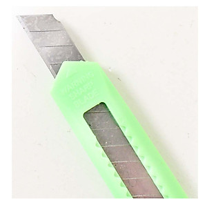 BLUE FROG (4 Pack) 5" Colorful Snap Blade Knives | Prolonged Use | Retractable