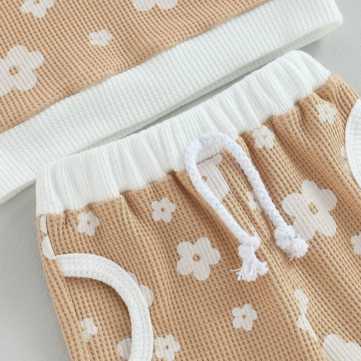 Toddler Baby Girl Fall Winter Outfit Floral Print Long Sleeve Sweatshirt and Elastic Waist Pants Newborn Clothes Set (Waffle Floral Khaki, 12-18 Months)