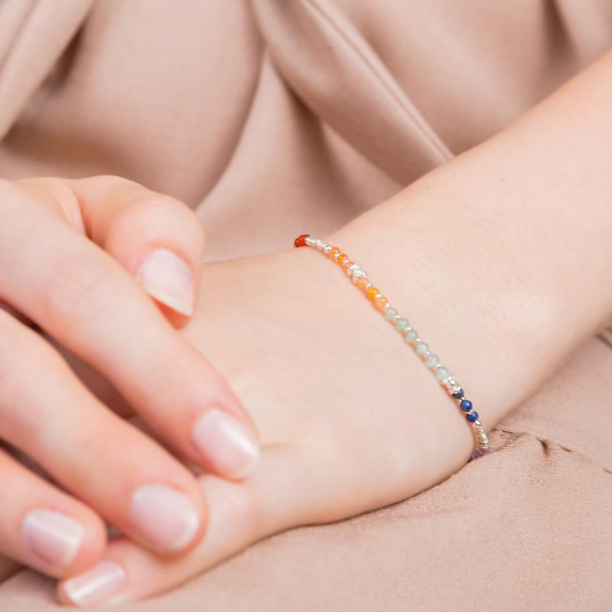 Simbolik Silver 7 chakra bracelet for women, made with 950 sterling silver and natural agate (7 Chakra Bracelet Model 2)