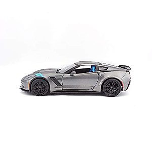 Maisto 1:24 Scale Special Edition 2017 Chevrolet Corvette Grand Sport Die Cast Vehicle (31516-00000002), Metallic Grey