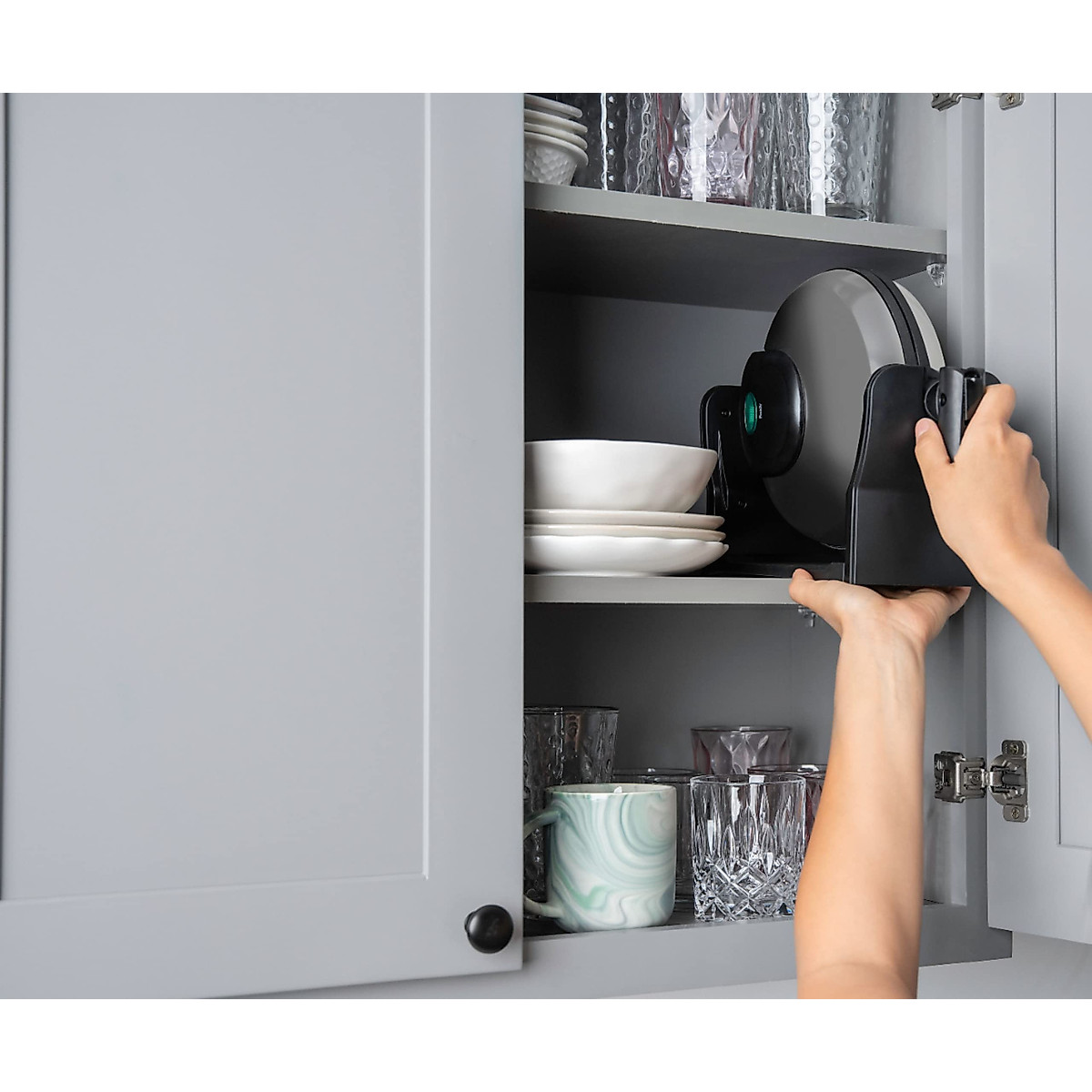 Bella - Non-Stick Rotating Belgian Waffle Maker - Stainless Steel - BPA & PFOA Free