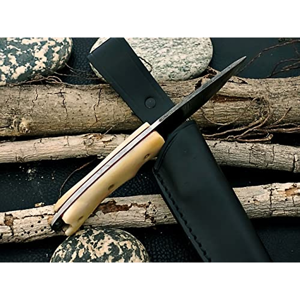 Custom Handmade Damascus Steel Hunting Knife Skinner knife Fixed Blade Knife 8 1/2'' Overall Camel Bone with Sheath BW-4145