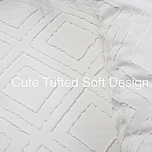 ACCURATEX Throw Pillows Set of 2, Boho Throw Pillows for Farmhouse with Cream Cute Tufted Cover, Decorative Pillow Inserts for Couch, Bed, 16"x16"