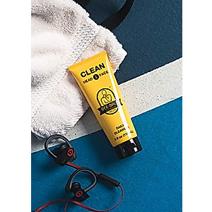 Bee Bald CLEAN Daily Cleanser for face & head refreshes and thoroughly cleanses by gently scrubbing away dry, flaky skin, leaving a fresh, tingling sensation and smell of ‘clean’, 4 Fl. Oz.