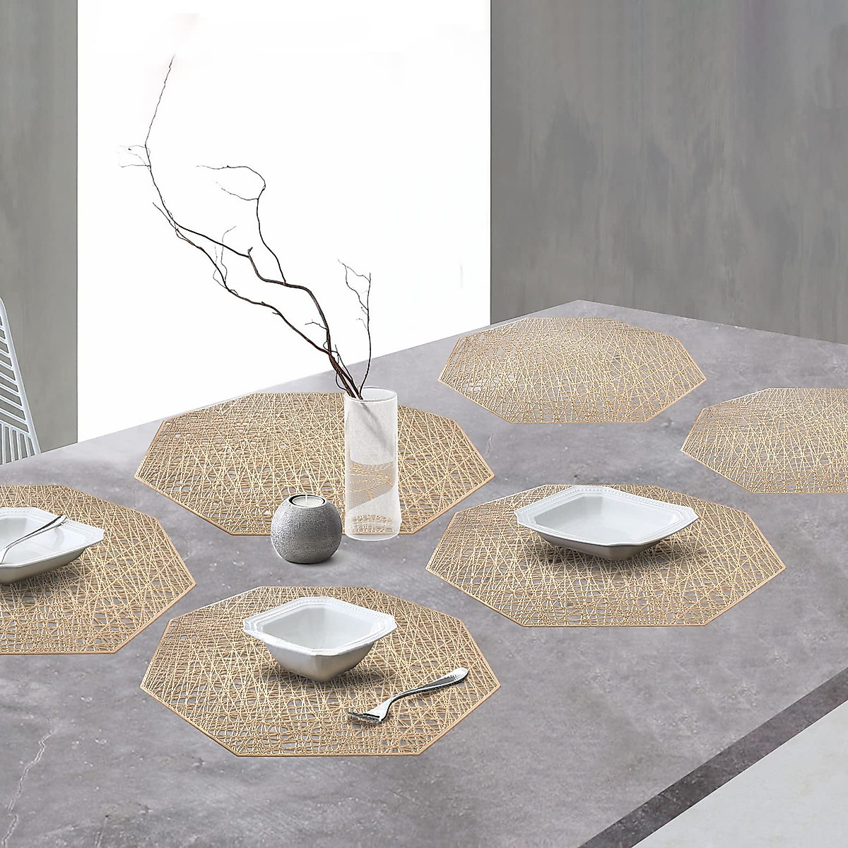 FYY Placemats, Placemats Set of 6 for Dining Table, Washable Octagonal PVC Place Mats Durable Kitchen Table Mats, Set of 6 Gold