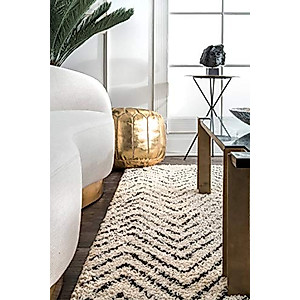 nuLOOM Amanda Moroccan Chevron Tassel Area Rug, 9x12, Off-white