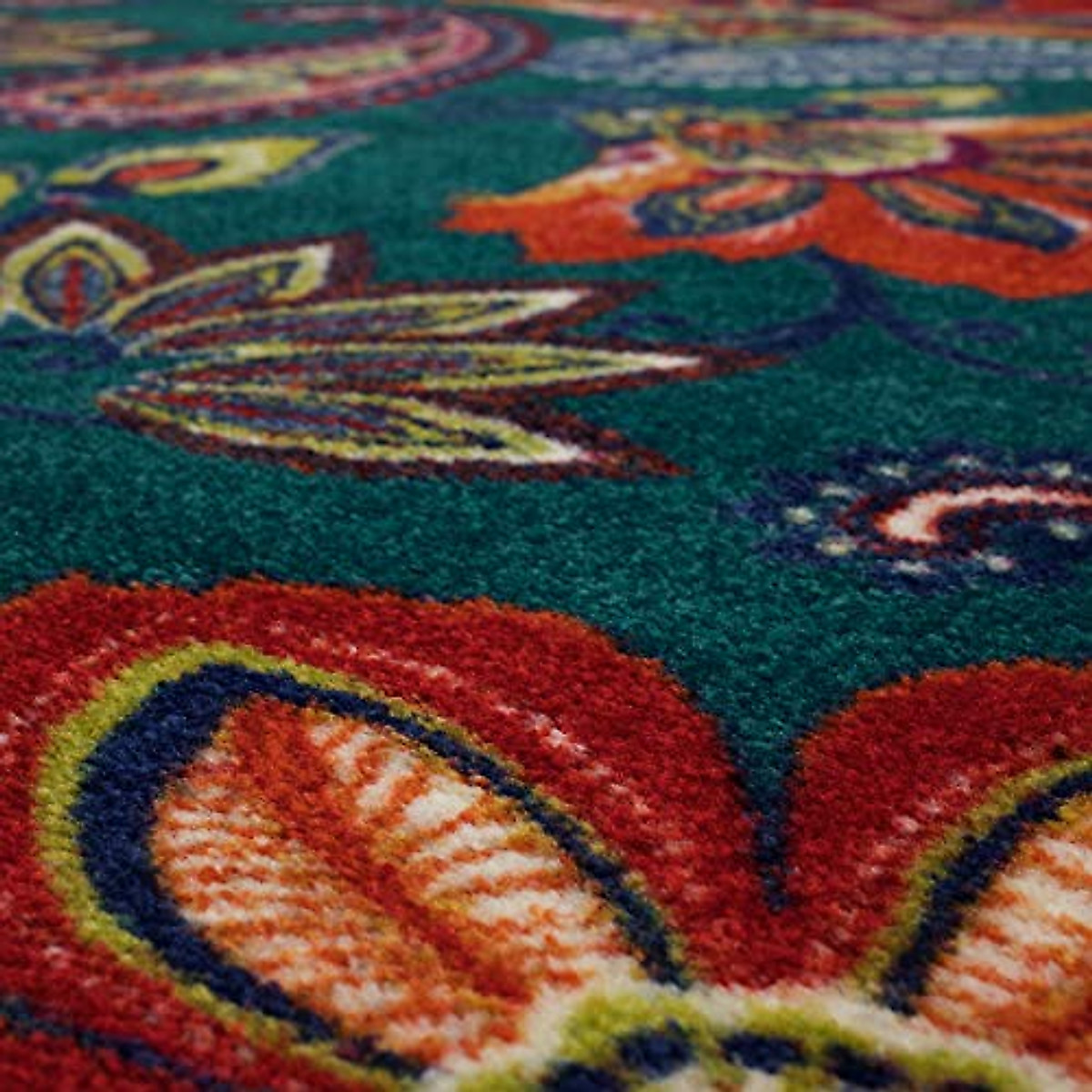 Mohawk Home Whinston Paisley Floral Accent Area Rug, 2'6"x3'10", Multi