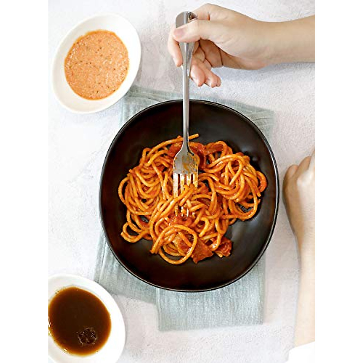 Teocera Wide and Shallow Porcelain Salad and Pasta Bowls Set of 6-24 Ounce Microwave and Dishwasher Safe Serving Dishes, Matte Black