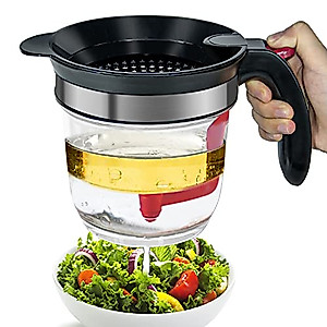 Fat Separator With Bottom Release, 4 Cup Gravy Separator for Cooking with Oil Strainer, Kitchen Gadgets Grease Separator Packaged with a 3-in-1 Multifunctional Peeler (Red)
