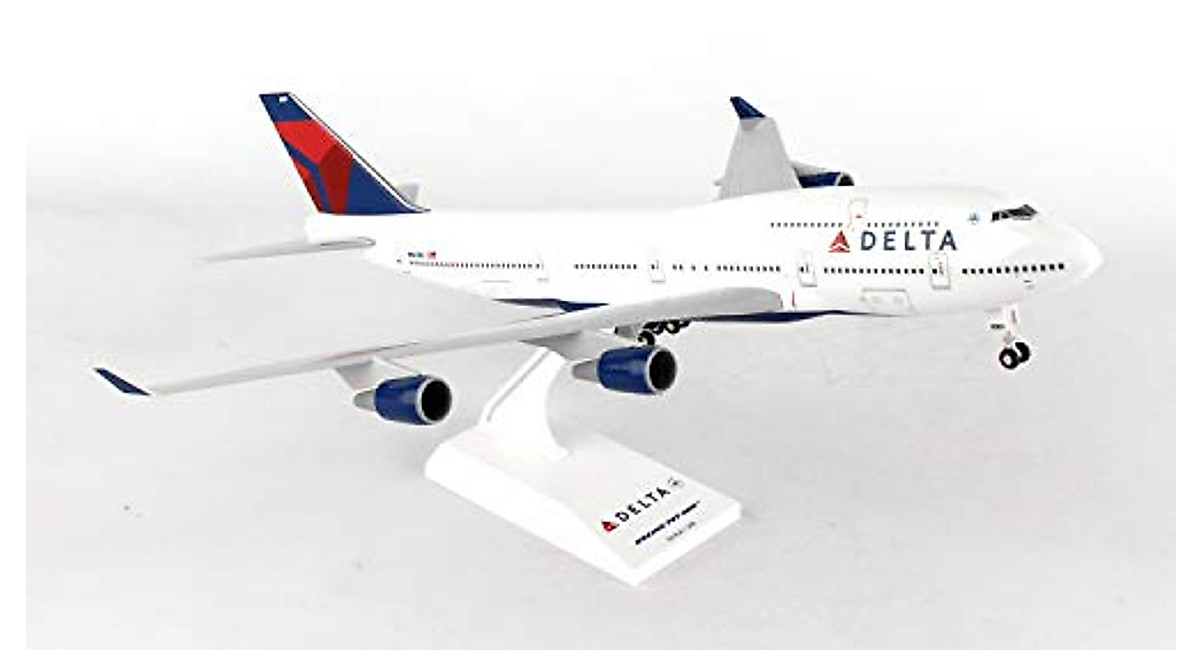 Daron Delta 747-400 Model Kit 1/200 Scale - Premium Build