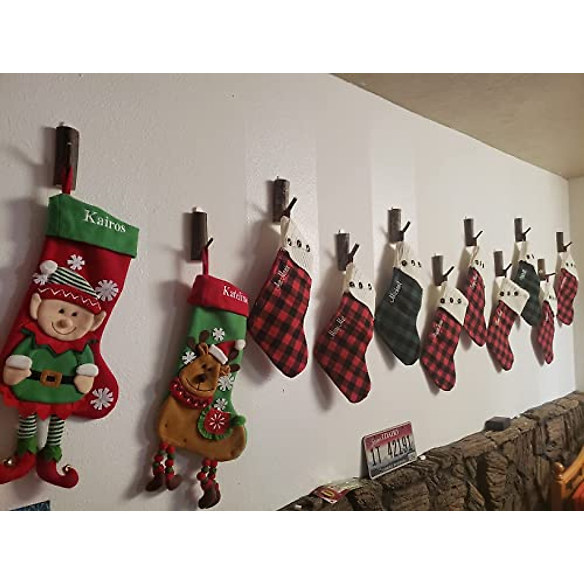 Pack of 4 Vintage Real Wood Tree Branch Wall Hook,Rustic Decorative Wood Adhesive Hooks. Key Holder, Coat Hook,Strong Suction Hooks.(Width 2cm-3cm)
