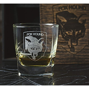 Handcrafted Whiskey Gift Set with Custom Glass, Engraved Wood Box, and Leather Coaster - Stylish Gifts for Game Fan - Unique Present for Him (Fox Hound)