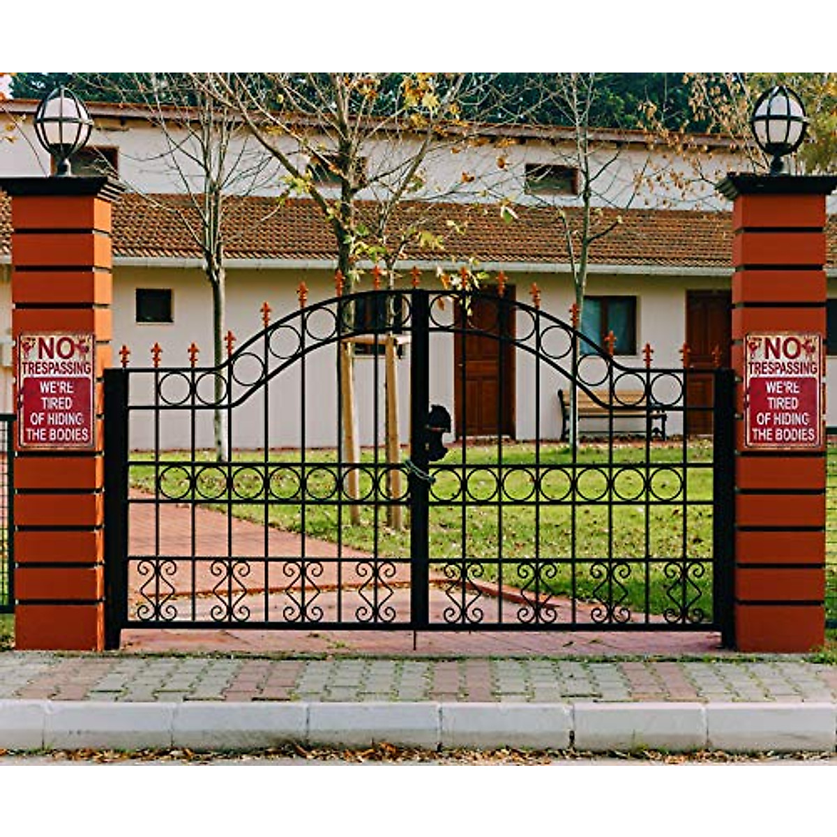 Halloween Metal Signs No Trespassing We're Tired of Hiding the Bodies Metal Sign Retro Fashion Chic Funny Metal Tin Sign for Halloween Decorations