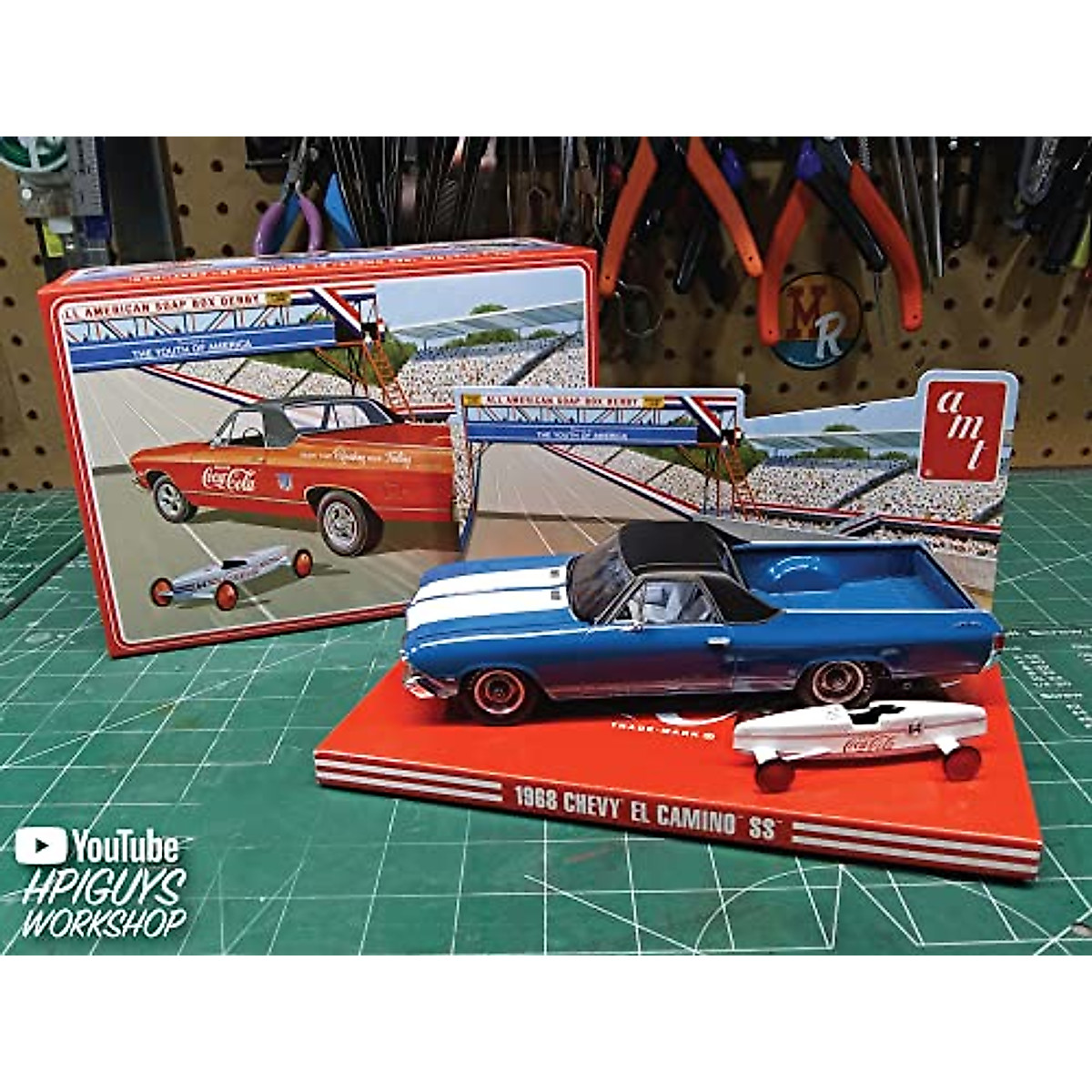 AMT1362 Coca-Cola 1968 Chevy El Camino SS 1:25 Model Kit