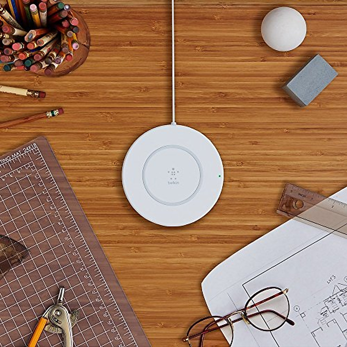 Belkin F7U027DRWHT Indoor White Mobile Device Charger