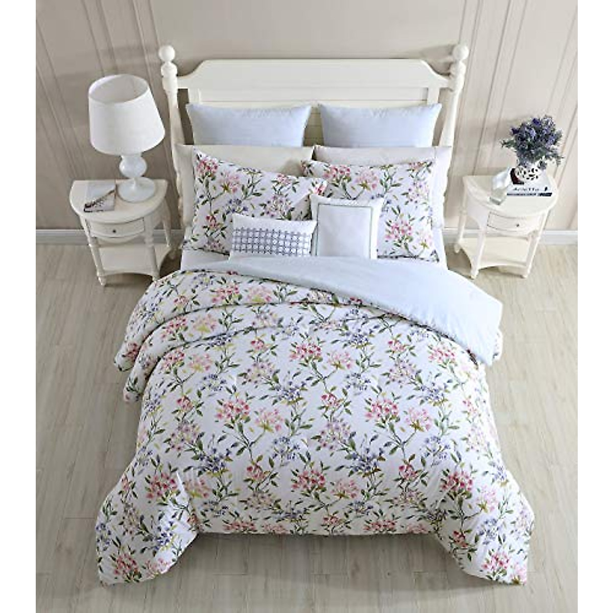 Laura Ashley Home | Meadow Breeze Collection | Comforter Set - 100% Cotton, Reversible Bedding with Matching Shams and Bonus Decorative Pillows, Queen, Purple