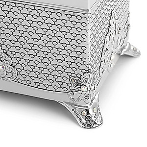 THINGS REMEMBERED Personalized Engraved Anastasia Clover Musical Keepsake Box (Free Customization)