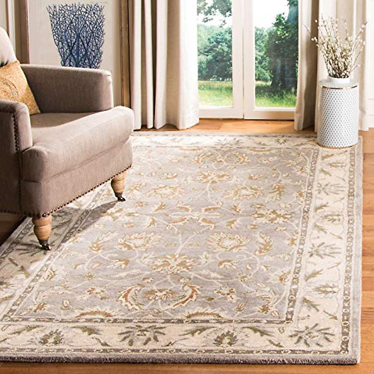 SAFAVIEH Heritage Collection Area Rug - 9'6" x 13'6", Grey & Beige, Handmade Traditional Oriental Wool, Ideal for High Traffic Areas in Living Room, Bedroom (HG863A)