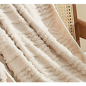 SofyCotty Sherpa Throw Blanket Soft Warm Cozy Plush Throws Blankets for Couch Sofa, Flannel Fleece Throws Geometric Knitted Pattern Blankets for Bed Living Room(50x60 inches,Ivory Beige)