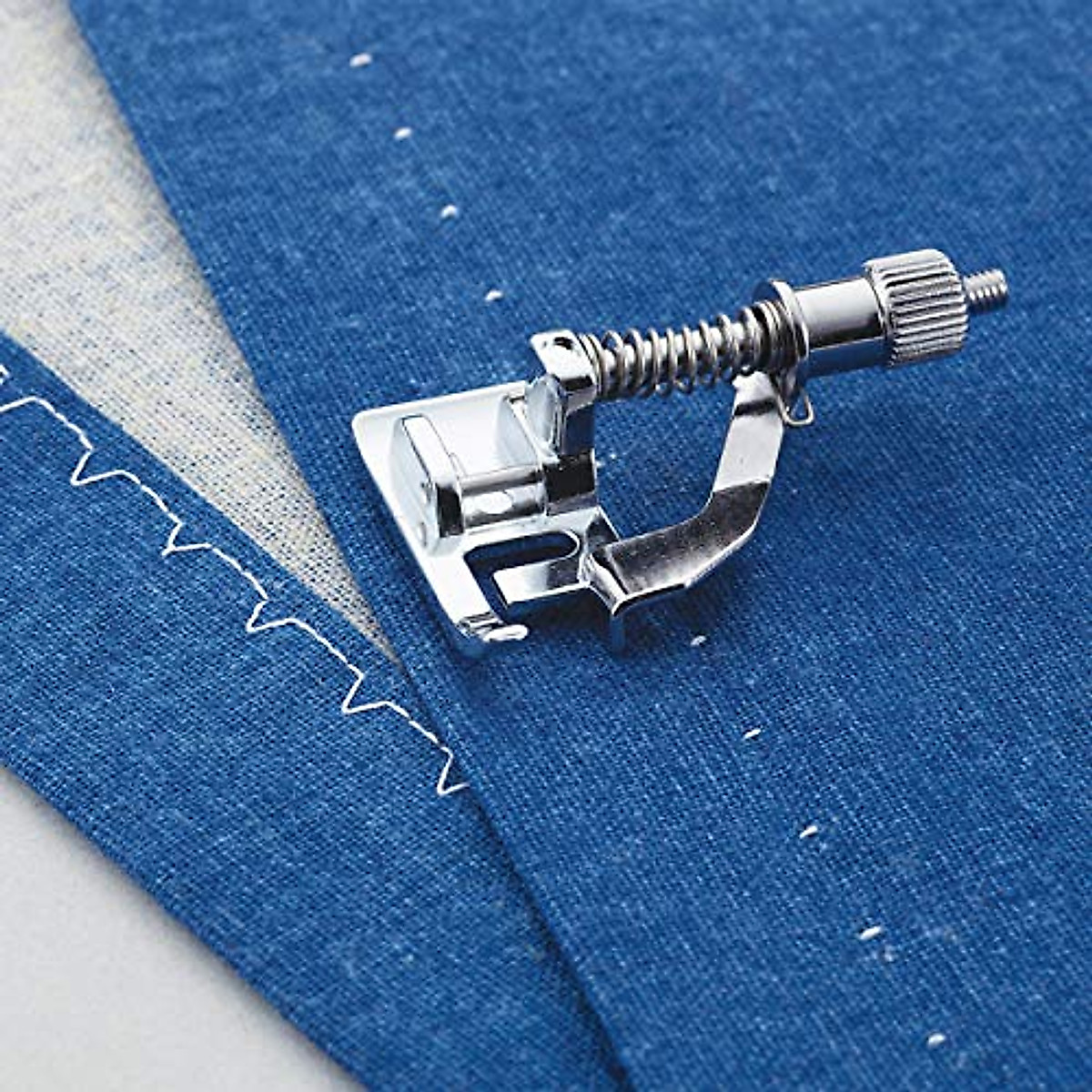 Brother Sewing Machine, GX37, 37 Built-in Stitches, 6 Included Sewing Feet