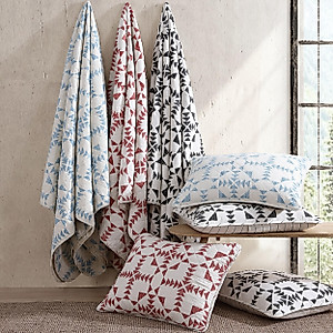 Eddie Bauer - King Quilt Set, Reversible Cotton Bedding with Matching Shams, Lightweight Home Decor for All Seasons (Arrowhead Charcoal, King)