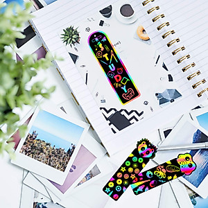 Blulu 100 Pieces 20 Styles Valentines Animal Scratch Bookmarks for Kids Magic Scratch Bookmarks DIY Bookmark Crafts with 100 Pieces Ropes and 20 Pieces Wood Stylus for Boys Girls Students Classroom