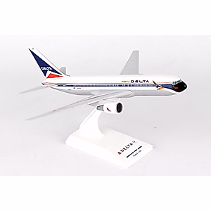Daron Skymarks Delta Airlines Boeing 767-200 SKR910 1:200 Scale Spirit of Delta Colors