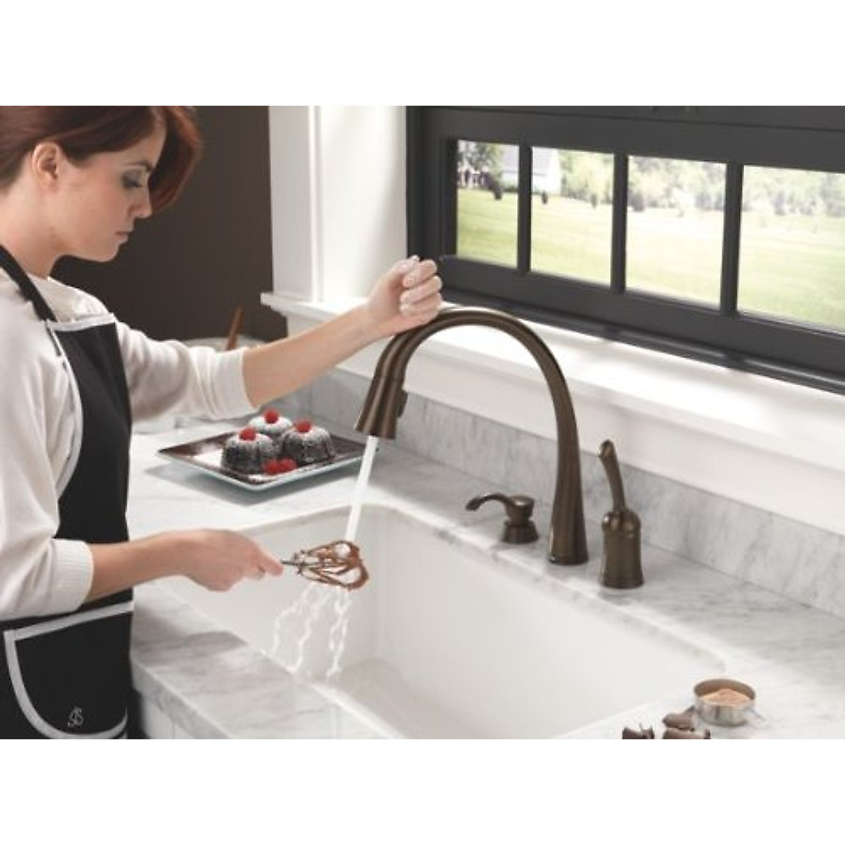 Delta Faucet Pilar Kitchen Soap Dispenser for Kitchen Sinks, Venetian Bronze RP50781RB