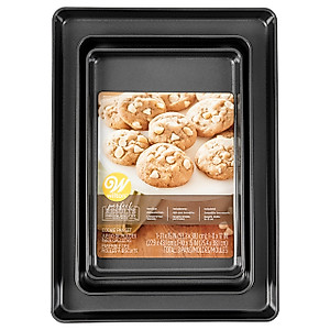 Wilton Perfect Results Premium Non-Stick Bakeware Cookie Pan Set, Whether Baking for a Kids Party, the Holidays or Family, These Baking Sheets have You Covered, 3-Piece