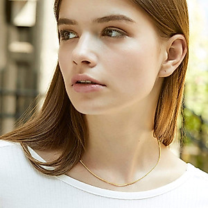 18k Yellow Gold 0.7mm, 1mm, 1.5mm, 2.8mm Round Snake Chain Necklace Herringbone Chain Necklace for Women, Gold Round Snake Bone Chain Necklace, Durable Strong Solid 18k Gold Chain Necklace, 14inch-30inch (Custom Lengths, 0.7mm)