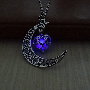 Fineder 4 Colors Luminous Series Moon Love Heart Pendant Necklace Fluorescent Necklace, Glow in the Dark Necklace