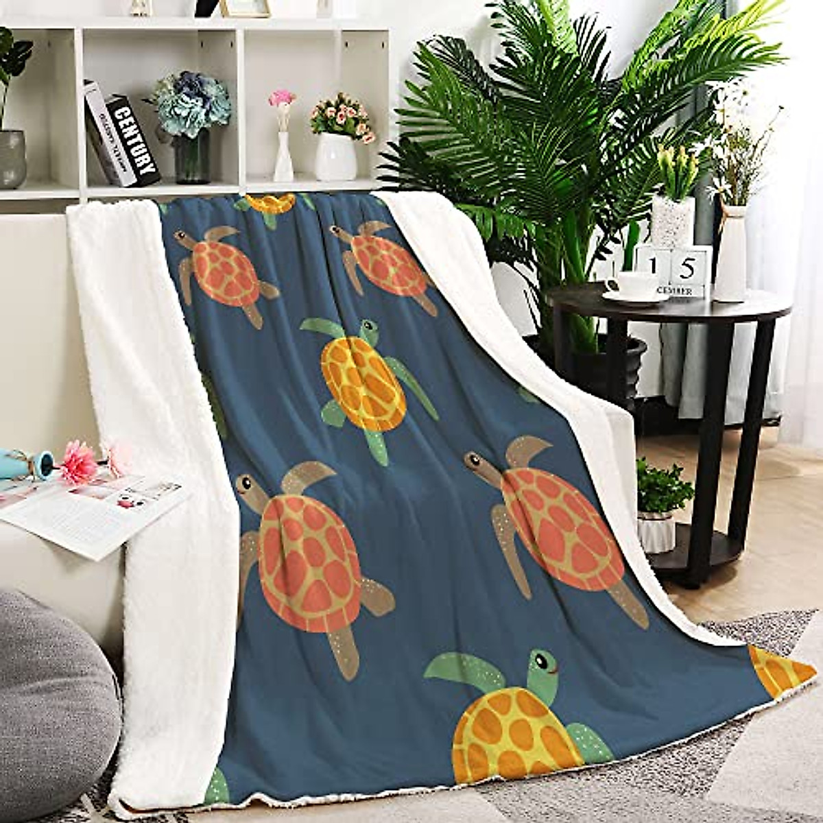 Super Soft Sea Turtle Fleece Throw Blanket Sea Animals Kawaii Plush Sherpa Blanket Lightweight Fluffy Blankets for Adults Kids Gifts for Animal Lovers
