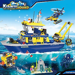 City Arctic Explorer Ship Building Toy Set,797pcs City Arctic Explorer Boat Building Kit with Coral Reef Scene,Octopus,Crab, Submarine and Helicopter,Ocean Building Toy for 6+ Years Old Boy Girl Gift