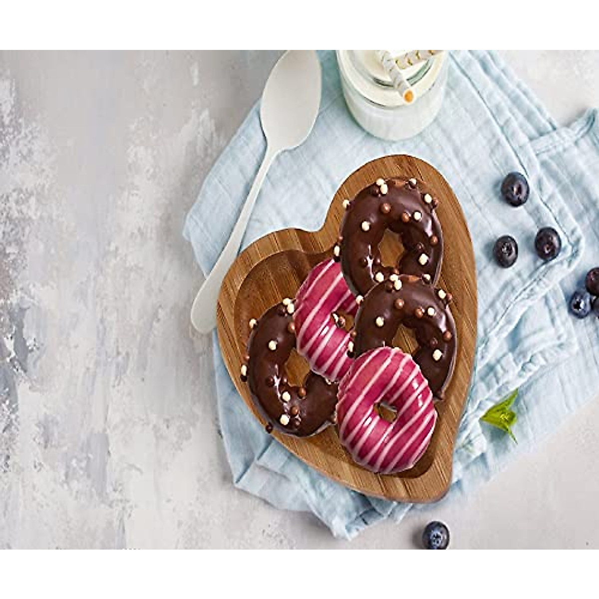 IMIKEYA Heart Shaped Bamboo Tray Wood Plate Wooden Rustic Farmhouse Serving Tray Plate for Home Restaurant Cake Cookie Plate Valentine Christmas Table Decor