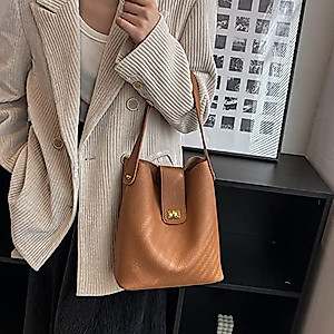 Hobo Bags for Women Vegan Leather Purses, Designer Shoulder Bag Fashion Large Crossbody Bucket Tote Purse Ladies Handbags(BROWN)