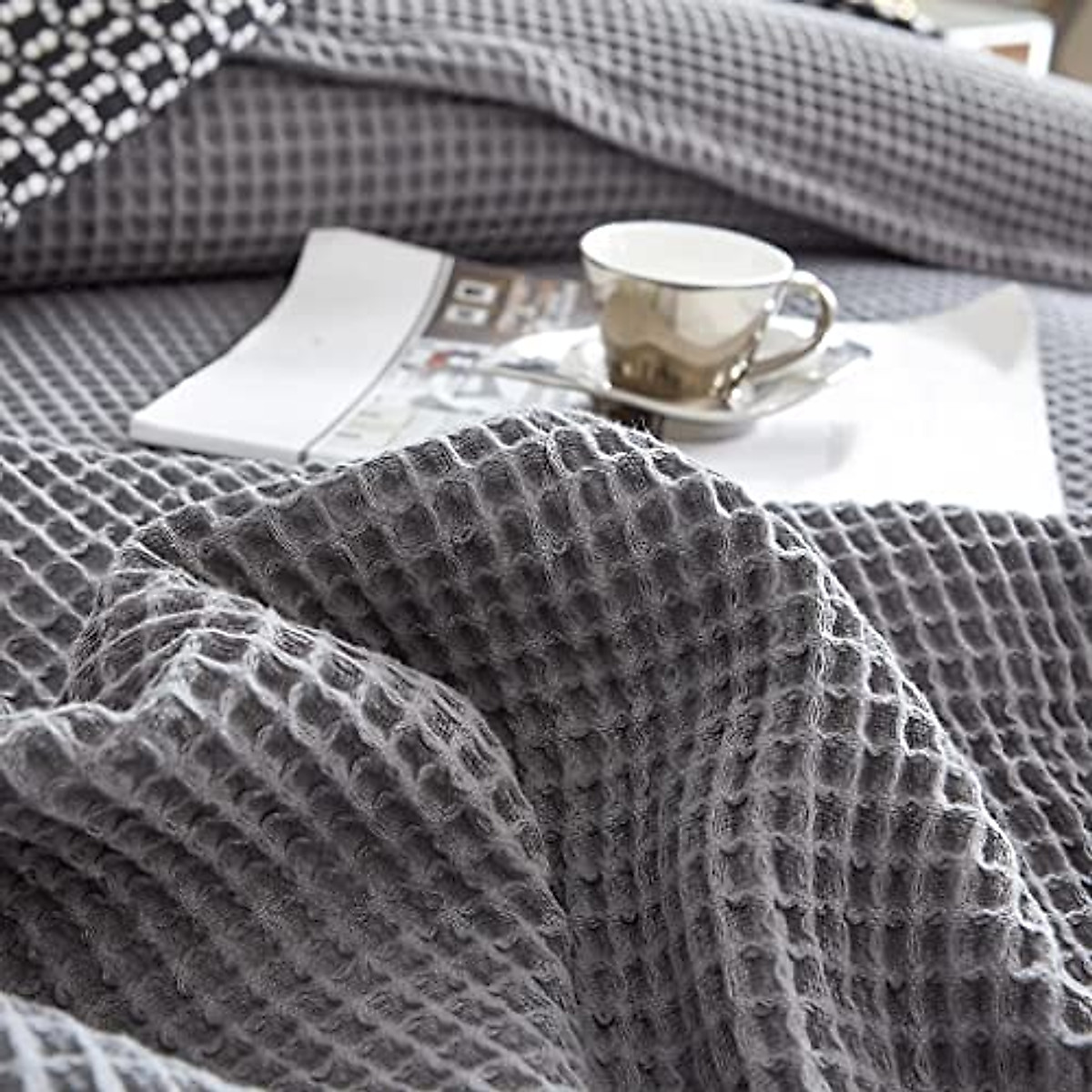 Filament Alley 100% Cotton Waffle Weave Bed Blanket Charcoal Grey Full Queen 90x90 Inch Breathable Lightweight Comforter Throw Blanket Travel Throw Blanket Couch Bed Sofa
