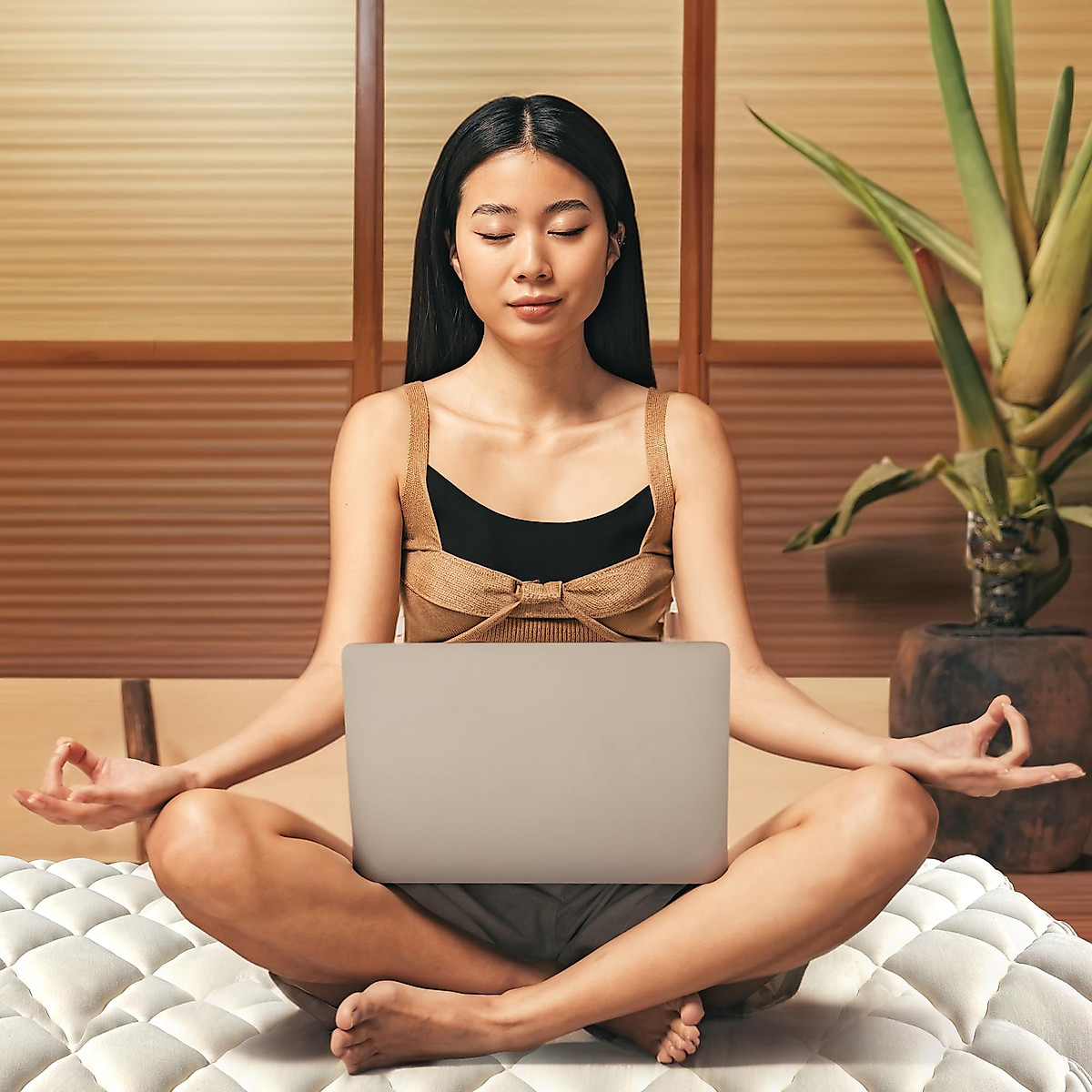 Foamma Japanese Floor Mattress - Twin 38" x 75" - Roll Up Futon Mattress Topper with 100% Soft Organic Quilted Cover - Portable and Foldable Japanese Tatami Mat for Kids, Adults, Camping and Guest