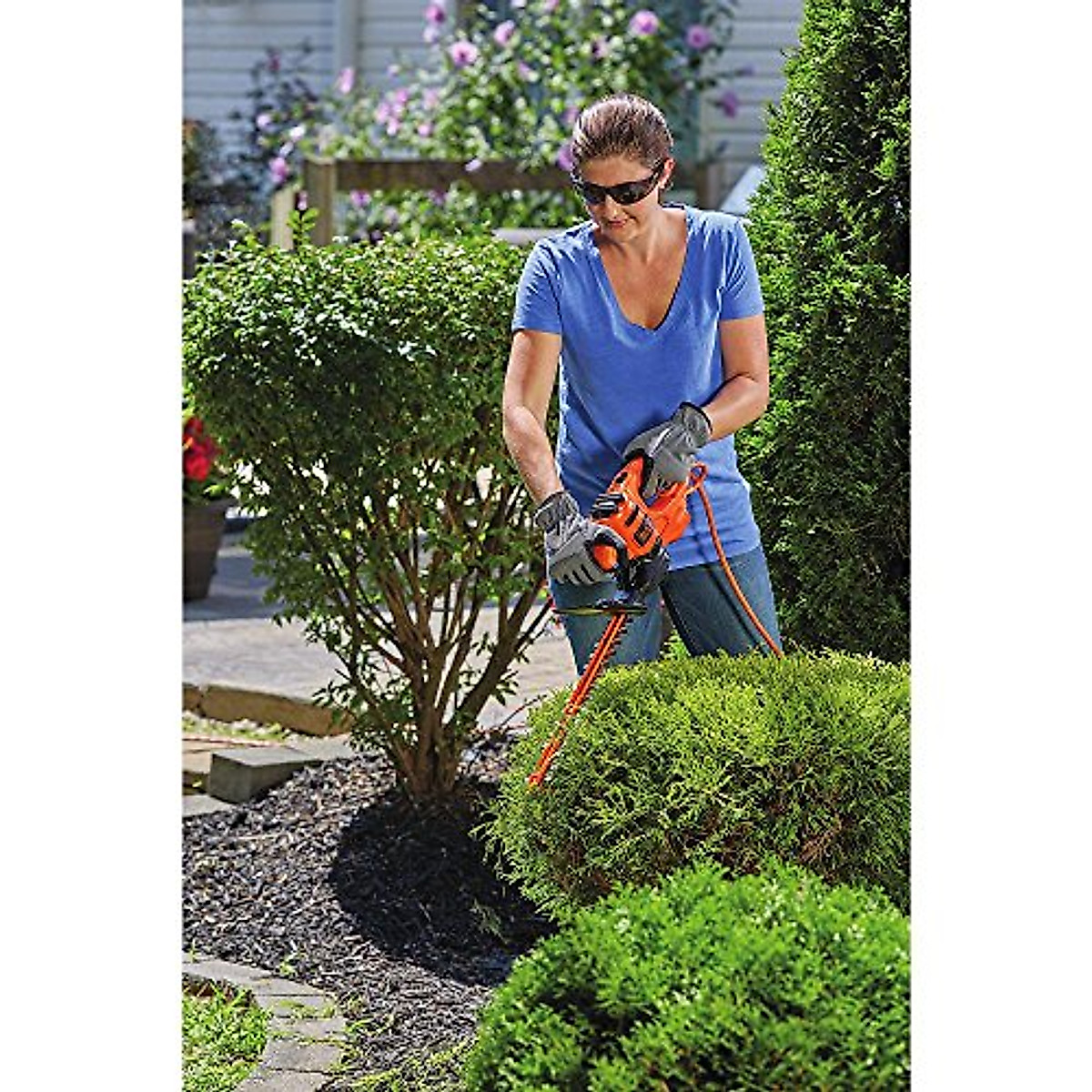 BLACK+DECKER Hedge Trimmer with Easy-Fit All Purpose Glove (BEHT100 & BD505L)