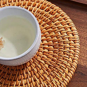 Rattan Trivets for Hot Dishes,Set of 5 PCS Kitchen Hot Pads for Coutertops,Pots and Pans,Decorative Woven Wood Place Mats for Dining Table,Heat Resistant Holders,Round Diameter 7.08" (Natural Gold)